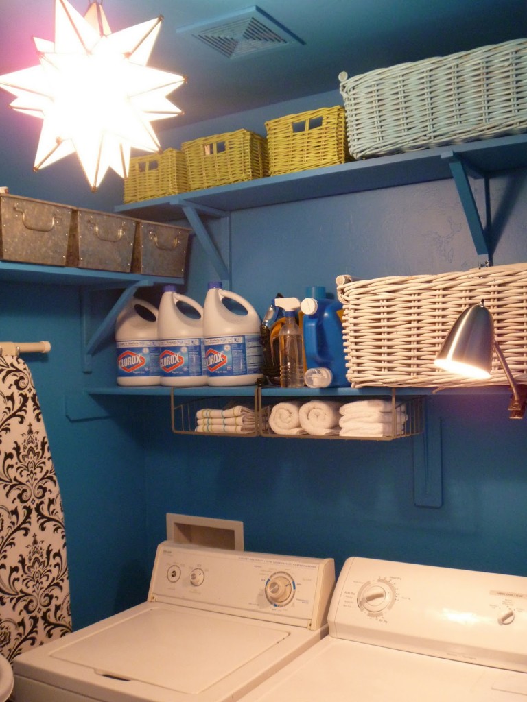 Colorful Blue Laundry Room Makeover | Remodelaholic