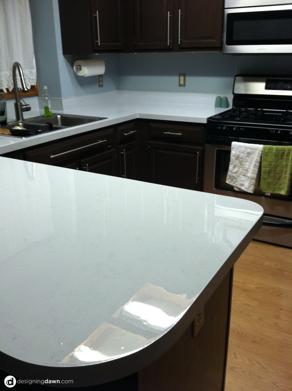 Glossy Painted Kitchen Counter Top Tutorial | Remodelaholic