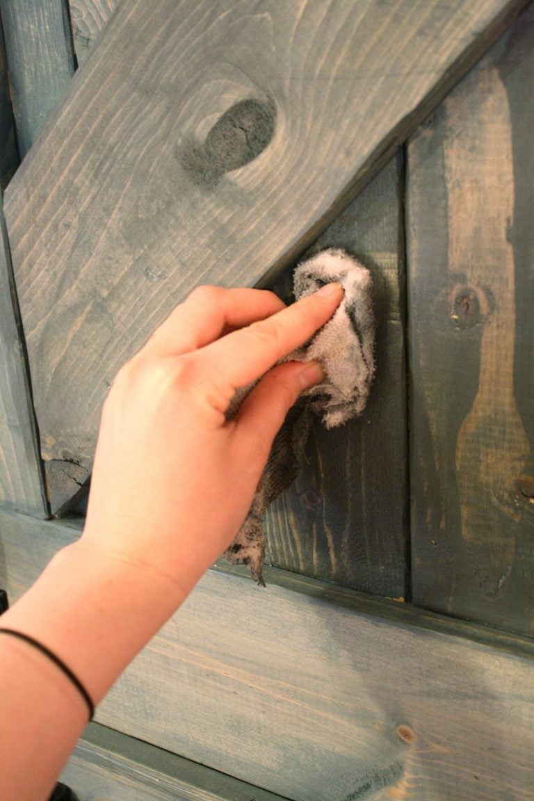 Color Washing Paint Technique for Keeping Wood Grain Visible!