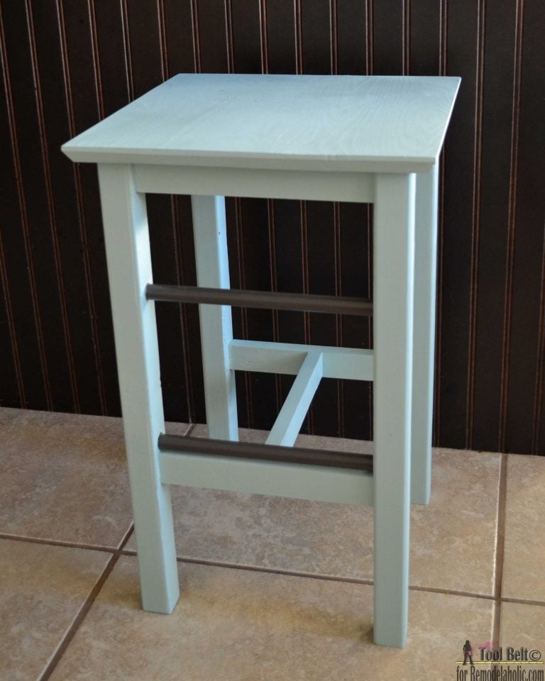 DIY Modern Natural Wood Block Stools | Remodelaholic