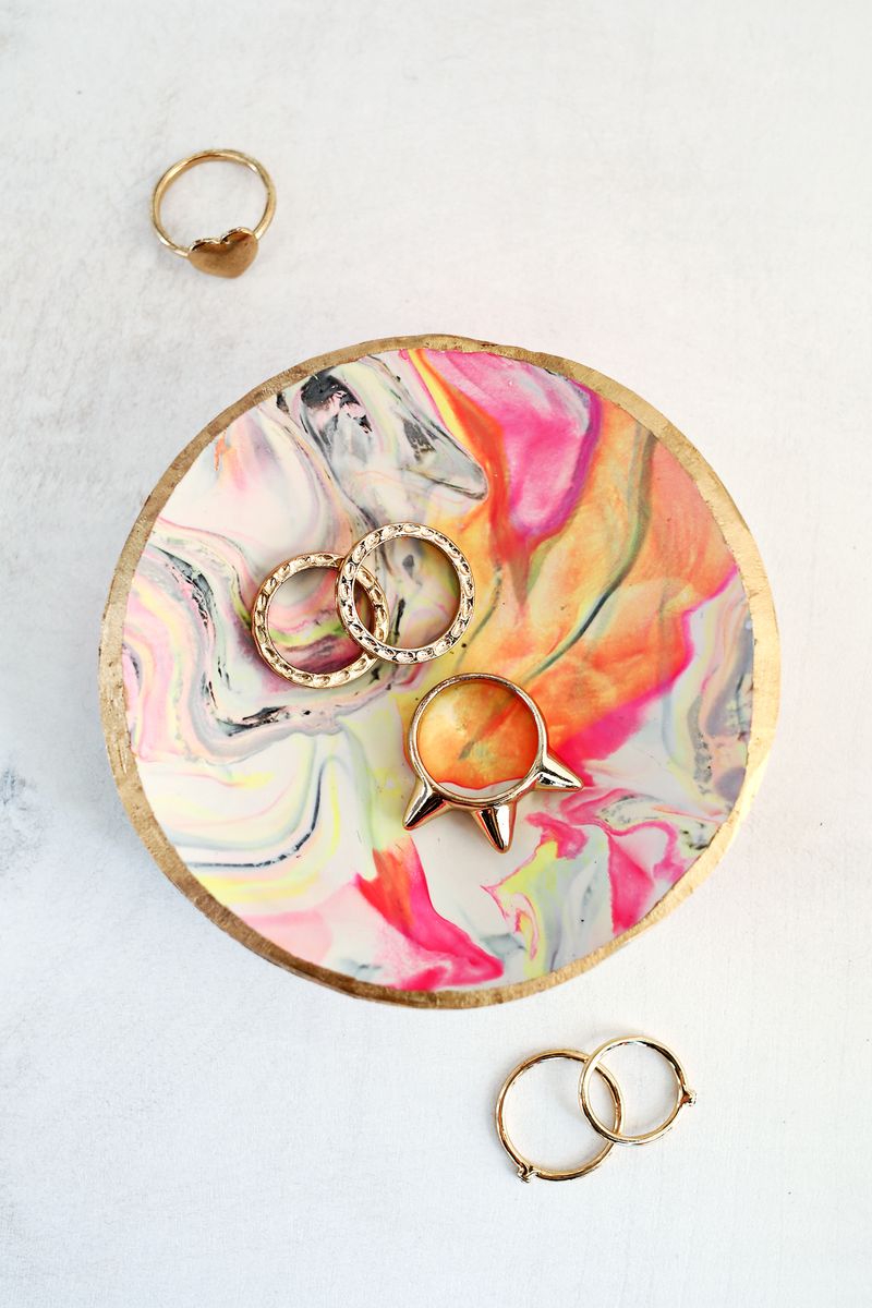 7 Stunning Marbled DIY Projects | Remodelaholic