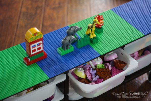 Easy Rolling DIY Lego Table | Remodelaholic