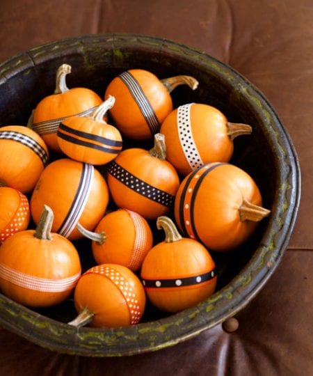 Beautiful and Easy Pumpkin Tablescape Ideas for Halloween and ...