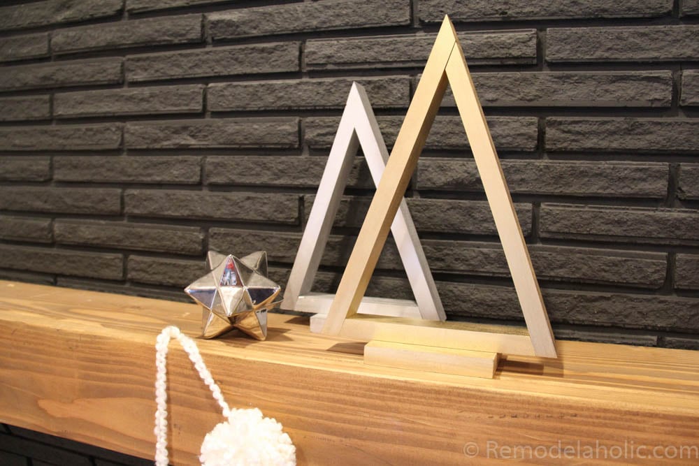 DIY Wood Triangle Tree for Easy Christmas Decor | Remodelaholic