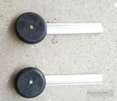 Repurpose Old Ceiling Fan Blades into a Decorative Airplane | Remodelaholic