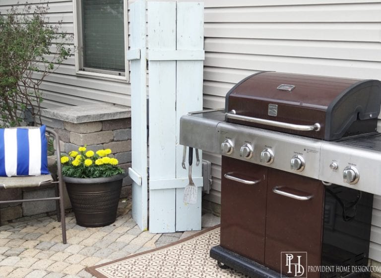 13 Ways to Hide Outdoor Eyesores | Remodelaholic