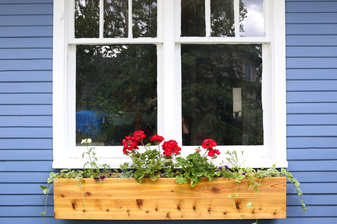 How to Build a Wood Window Box Planter | Remodelaholic