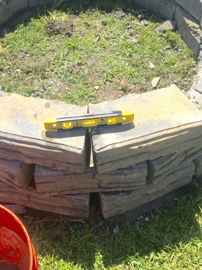 DIY Retaining Wall Block Fire Pit | Remodelaholic
