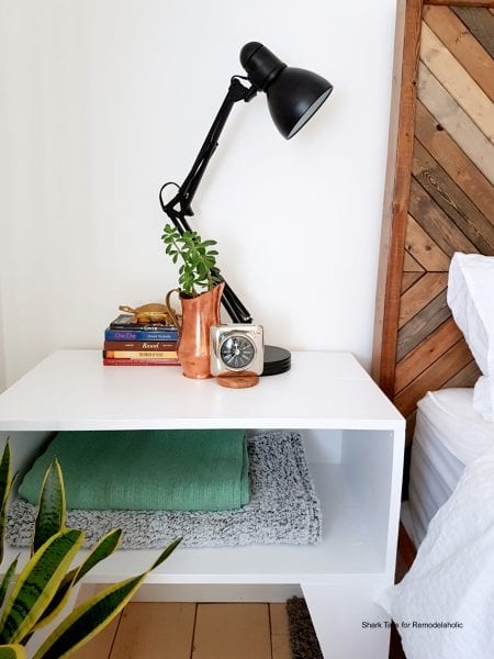 How to Build a SUPER Easy Nightstand for Beginner Builders | Remodelaholic