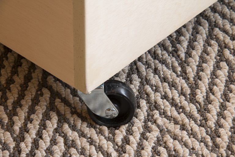 How to Build a Plywood Toy Storage Box with Wheels | Remodelaholic