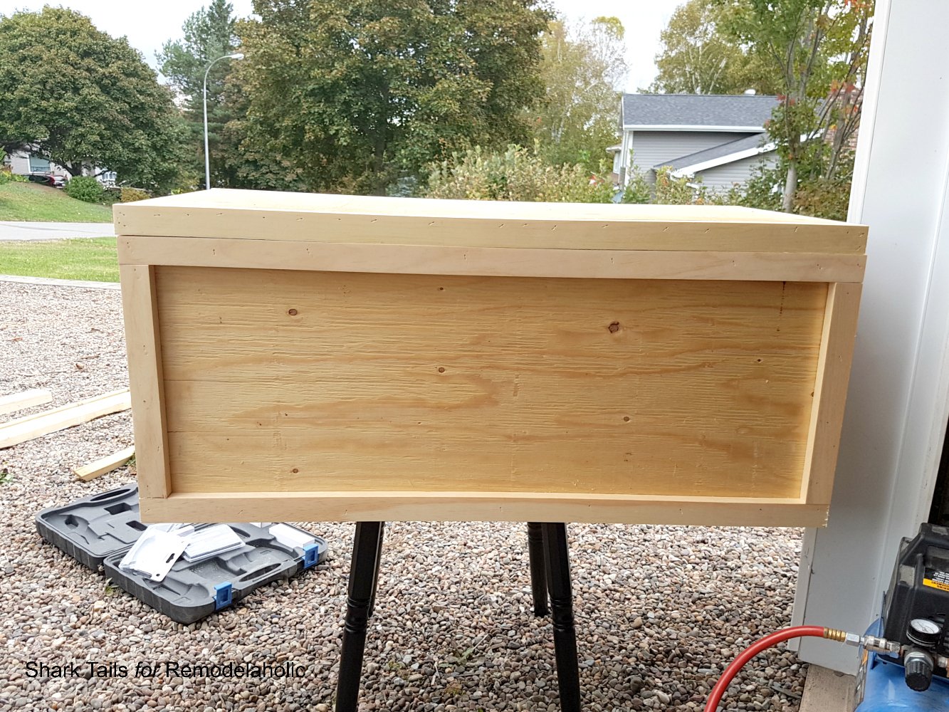 Remodelaholic | Easy DIY Plywood Storage Box with Geometric Inlay