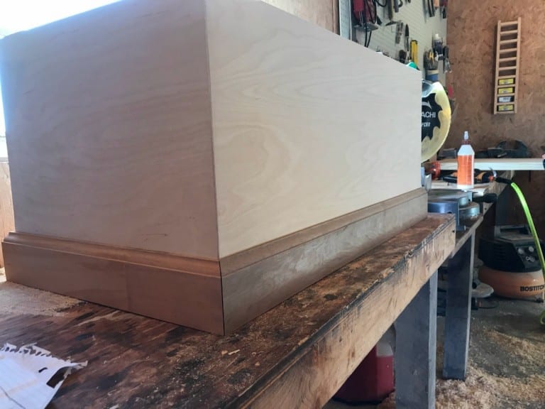 Simple DIY Wooden Storage Chest Plans + Tutorial | Remodelaholic