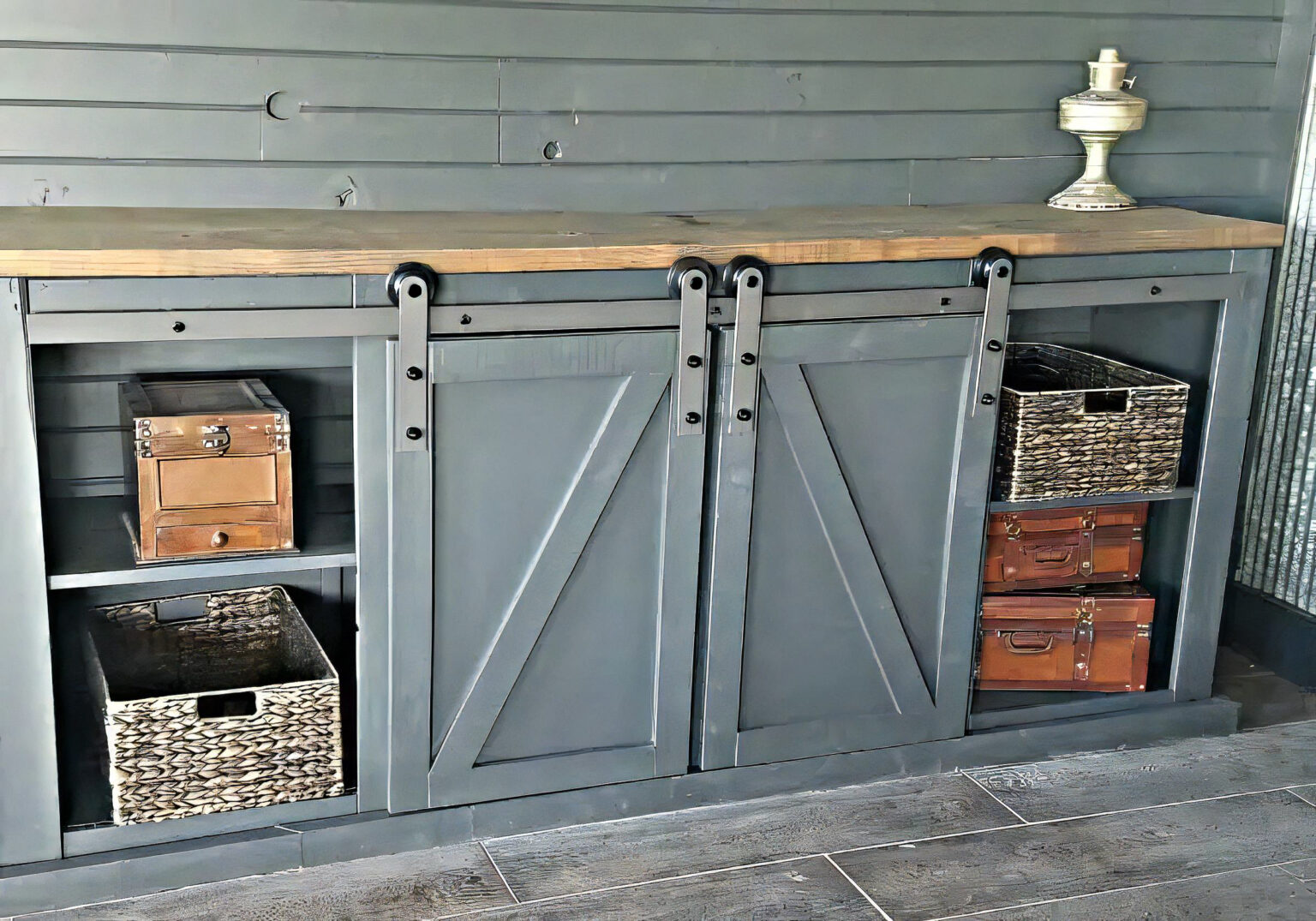 Barn Wood Beauty: 15 Rustic Revival Ideas! | Remodelaholic