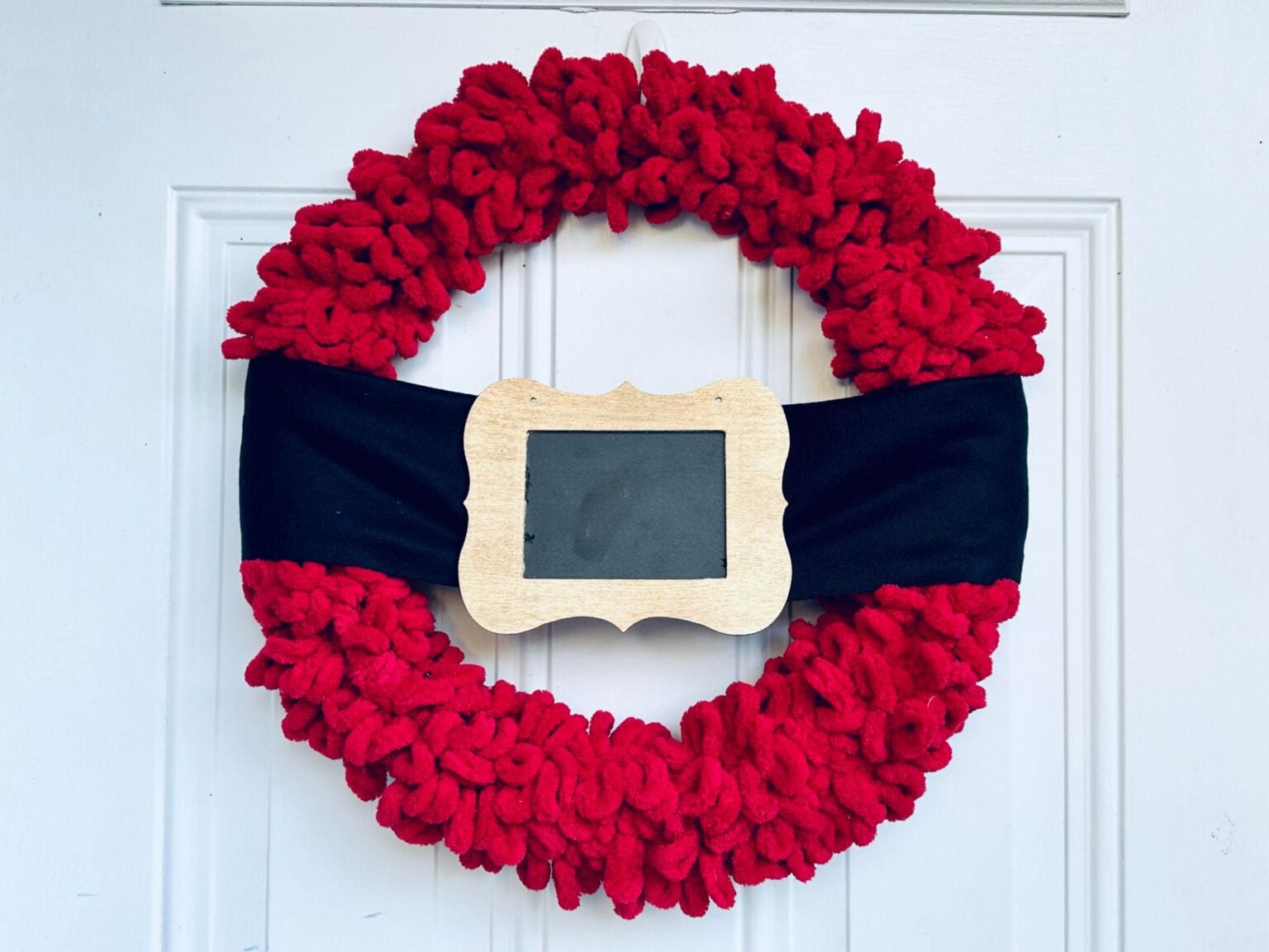 Easiest DIY Santa Wreath in Under 30 Minutes | Remodelaholic