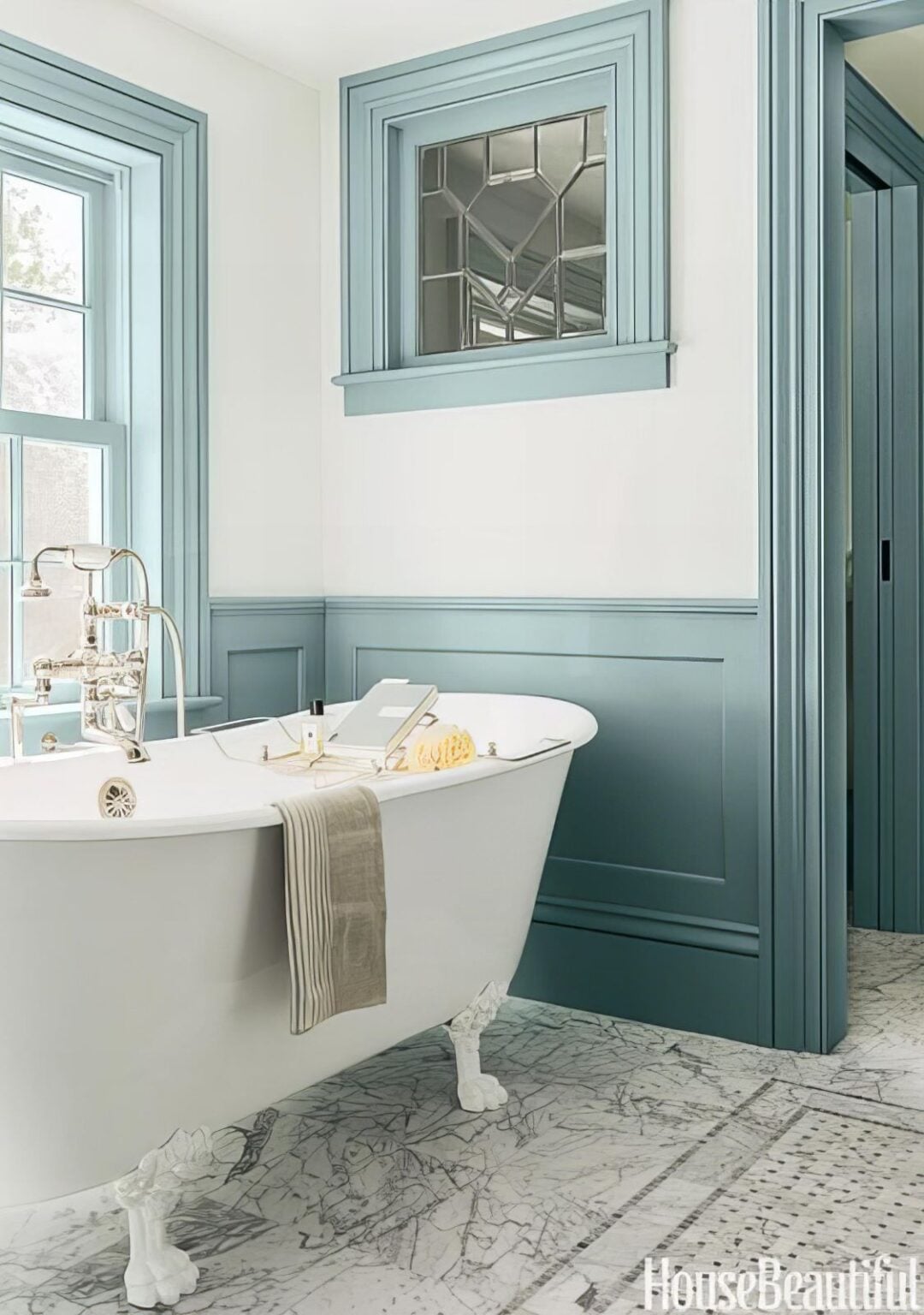 25 Beautiful Examples of Colored Trim | Remodelaholic