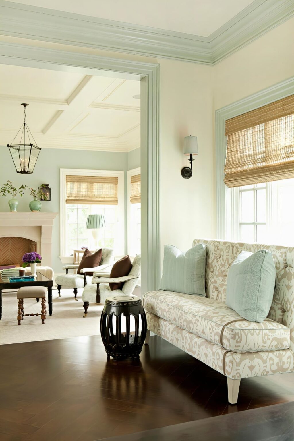 25 Beautiful Examples of Colored Trim | Remodelaholic