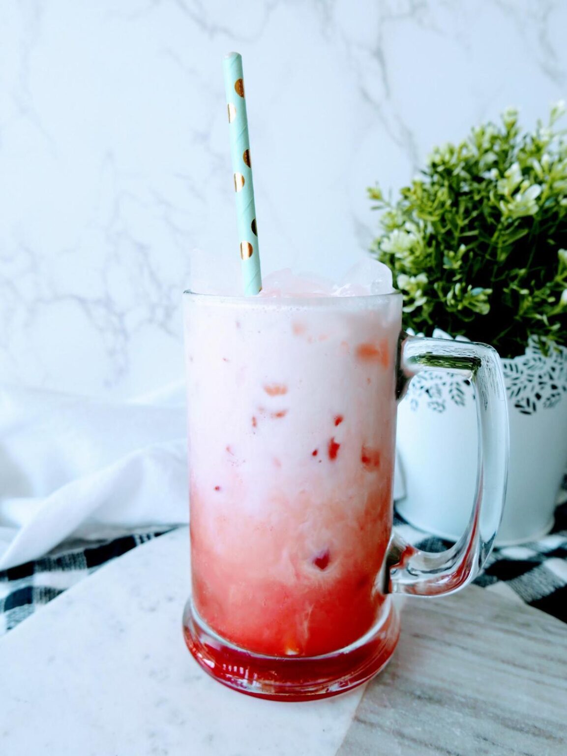 Sipping Delight: Raspberry Italian Soda with Cream Recipe Unveiled ...